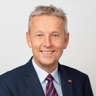 Reinhold Lopatka | Historica Wiki | Fandom