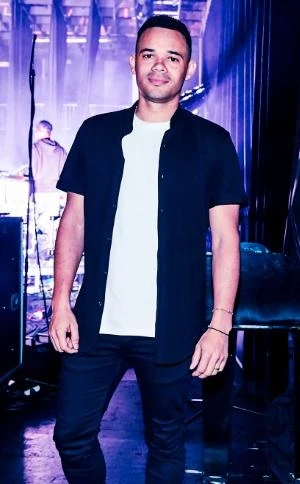 Tauren Wells | Historica Wiki | Fandom