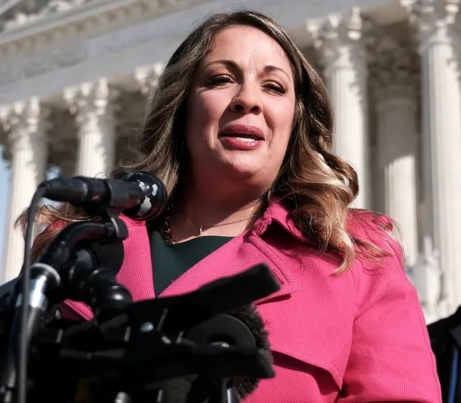 Lorie Smith | Historica Wiki | Fandom