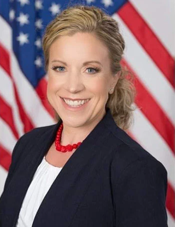 Lynette Cavadas | Historica Wiki | Fandom