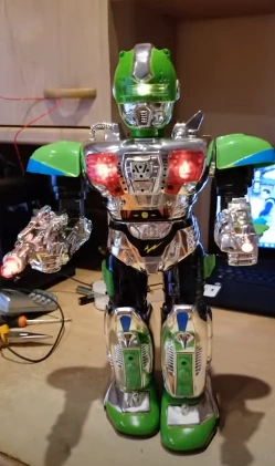 Robot Commander II (D930) Bootleg | Toy Robots Wiki | Fandom