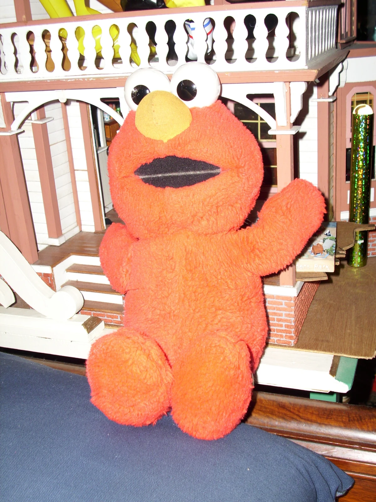 Tickle Me Elmo | Toys Wiki | Fandom