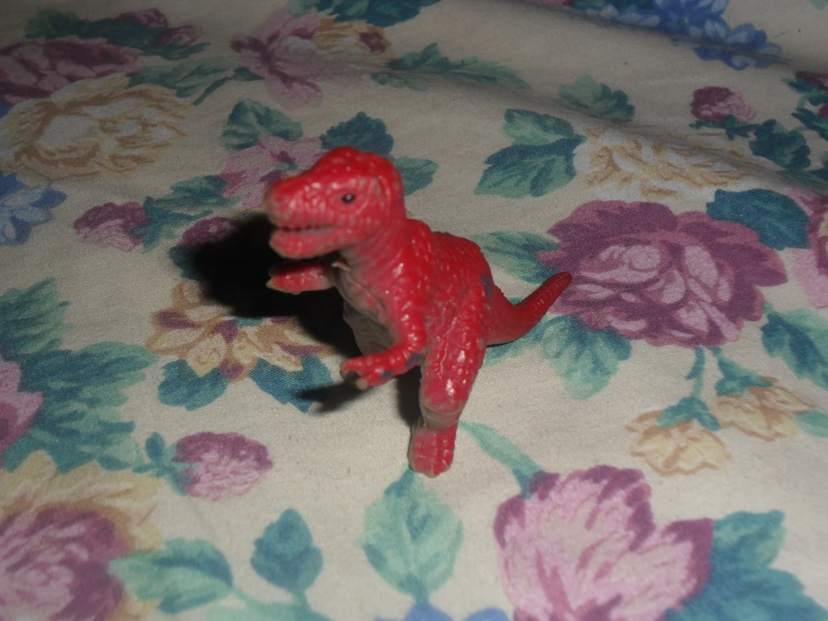 Red | Meet the Toyz Family Wiki | Fandom