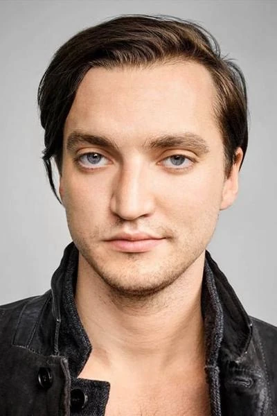 Richard Harmon | Tracker Wiki | Fandom