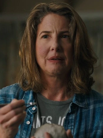 Teddi Bruin | Tracker Wiki | Fandom