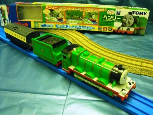 Henry with Green Express Coach Japanese | TrackMaster Wiki | Fandom