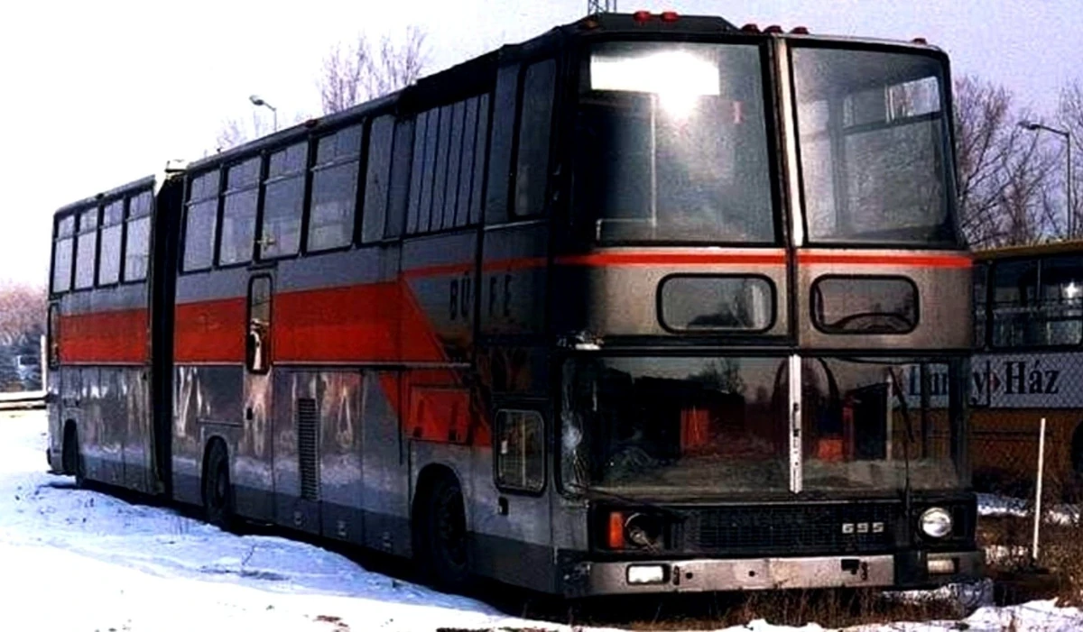 Ikarus 695 | Tractor & Construction Plant Wiki | Fandom