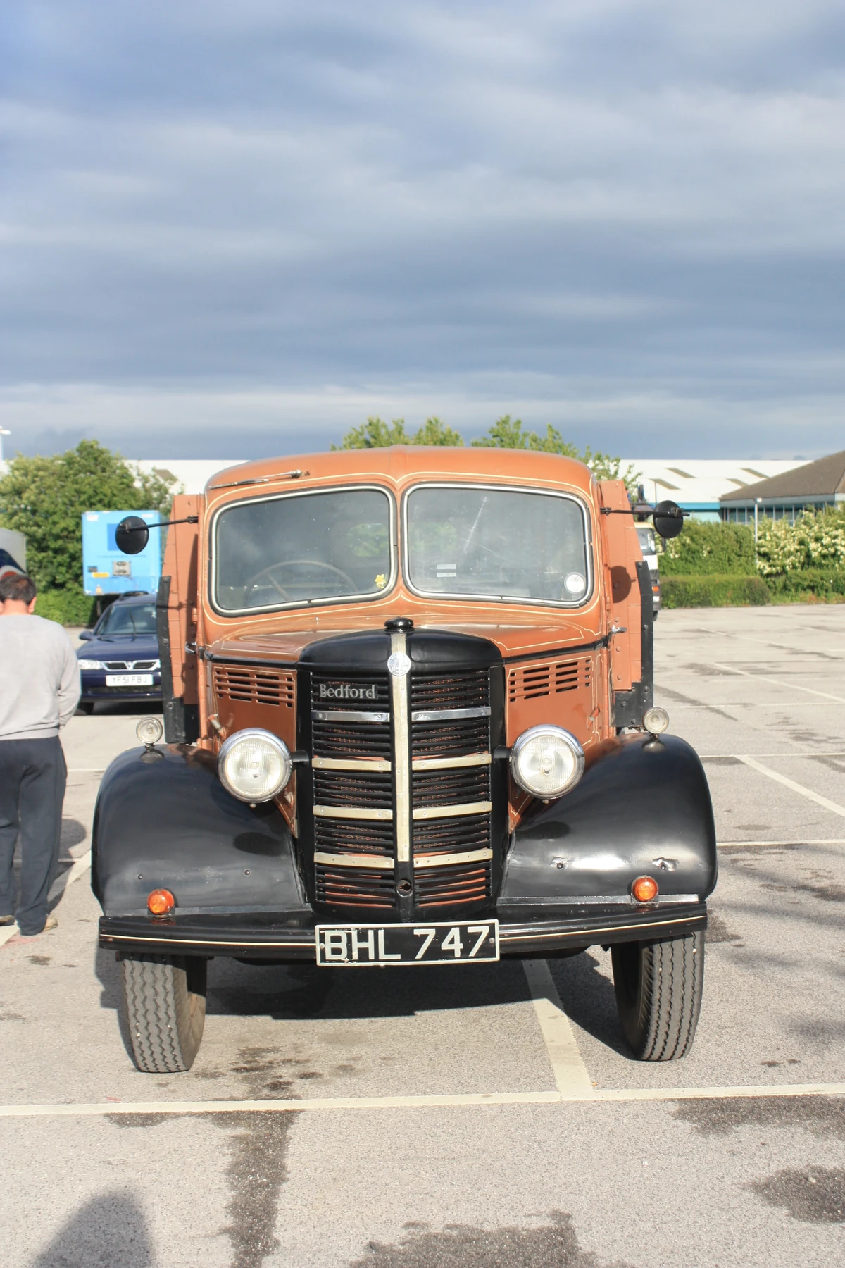 BHL 747 | Tractor & Construction Plant Wiki | Fandom