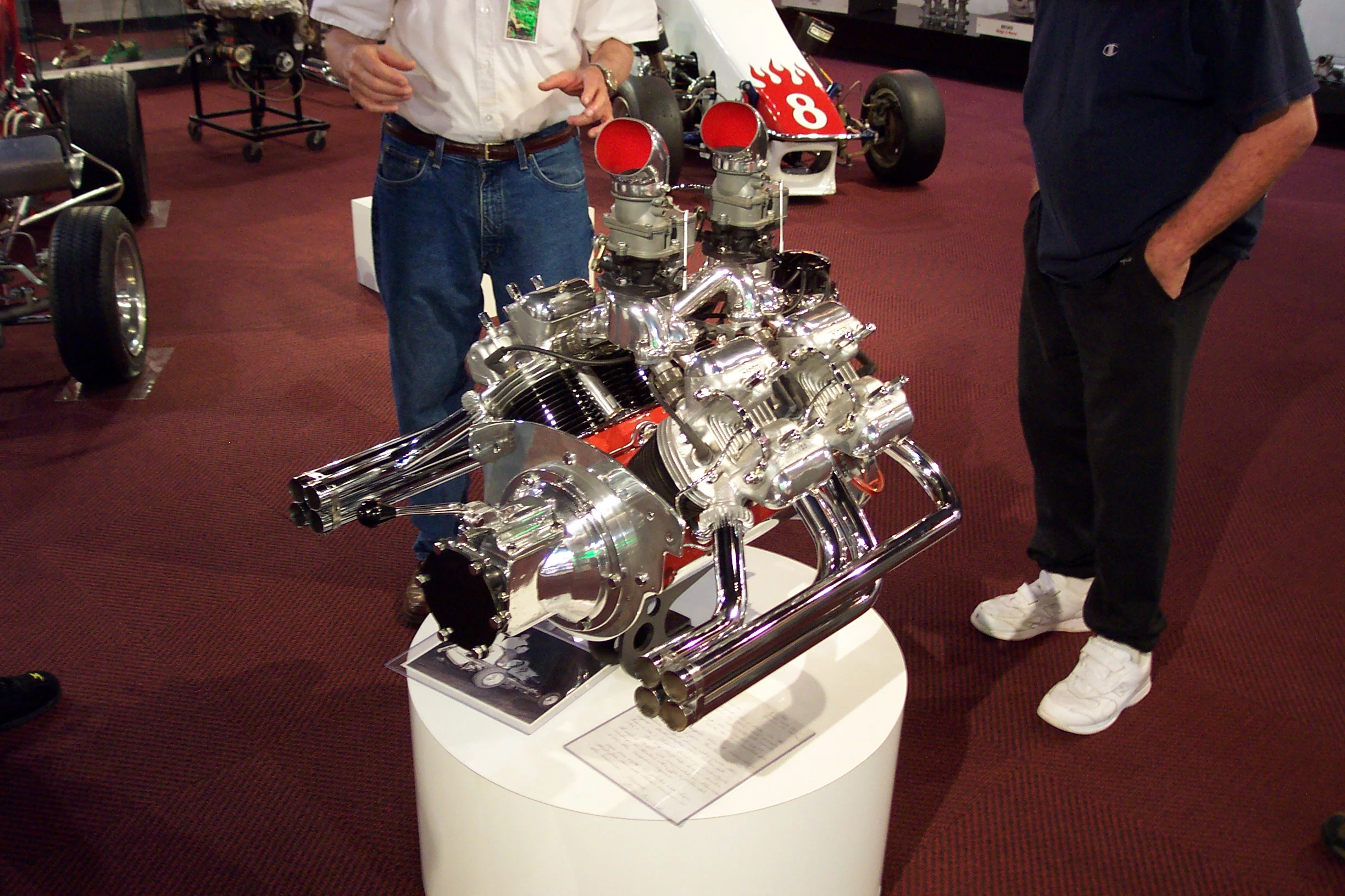 what is a v4 engine