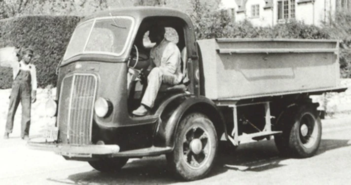 International DS-300 Truck | Tractor & Construction Plant Wiki | Fandom