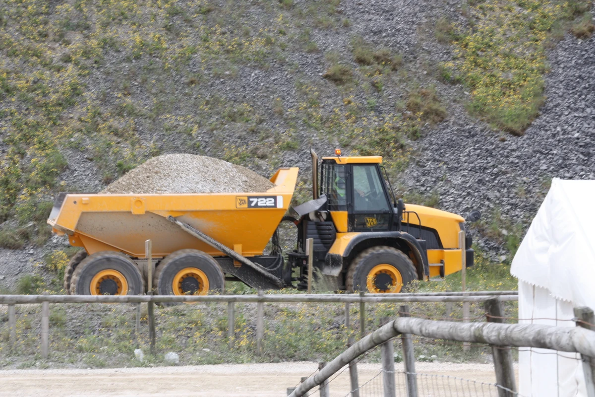 JCB 722 | Tractor & Construction Plant Wiki | Fandom