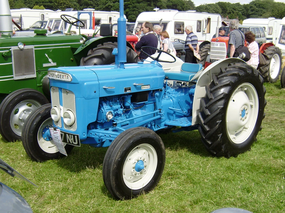 Fordson Super Dexta | Tractor & Construction Plant Wiki | Fandom