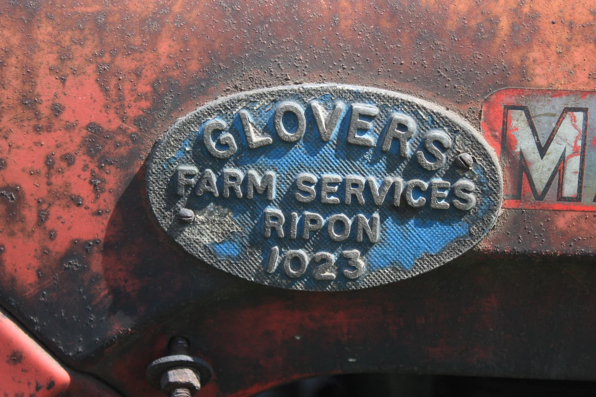 Glovers Farm Services | Tractor & Construction Plant Wiki | Fandom
