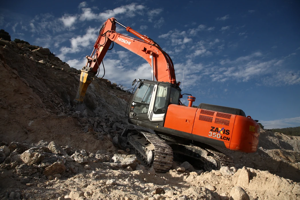 Hitachi Construction Machinery (Europe) | Tractor & Construction Plant ...