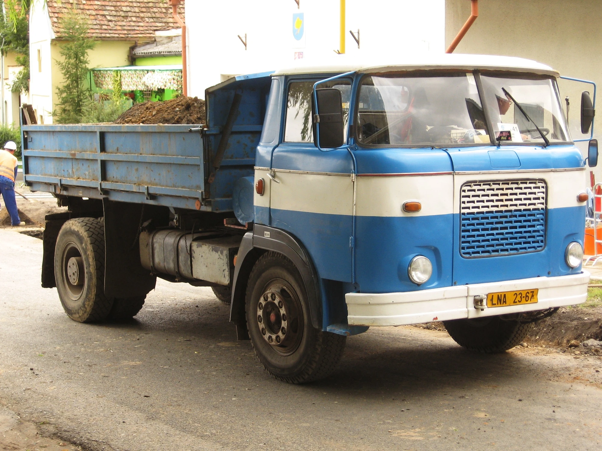 LIAZ | Tractor & Construction Plant Wiki | Fandom