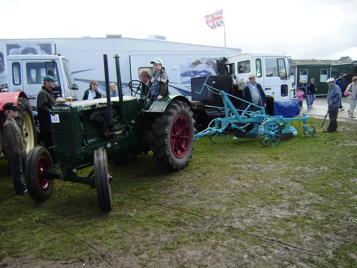 Massey-Harris Pacemaker | Tractor & Construction Plant Wiki | Fandom