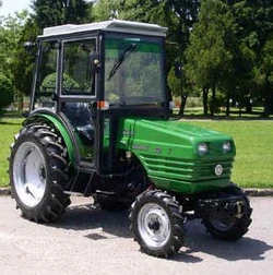 Universal 523 V | Tractor & Construction Plant Wiki | Fandom