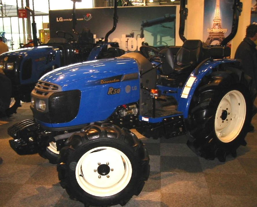 LG R50 Reinovation | Tractor & Construction Plant Wiki | Fandom
