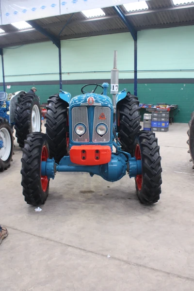 Roadless no. 2132 | Tractor & Construction Plant Wiki | Fandom