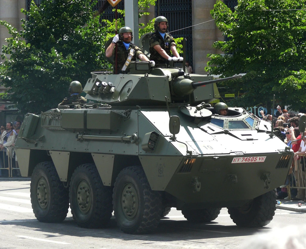 VEC-M1 | Tractor & Construction Plant Wiki | Fandom