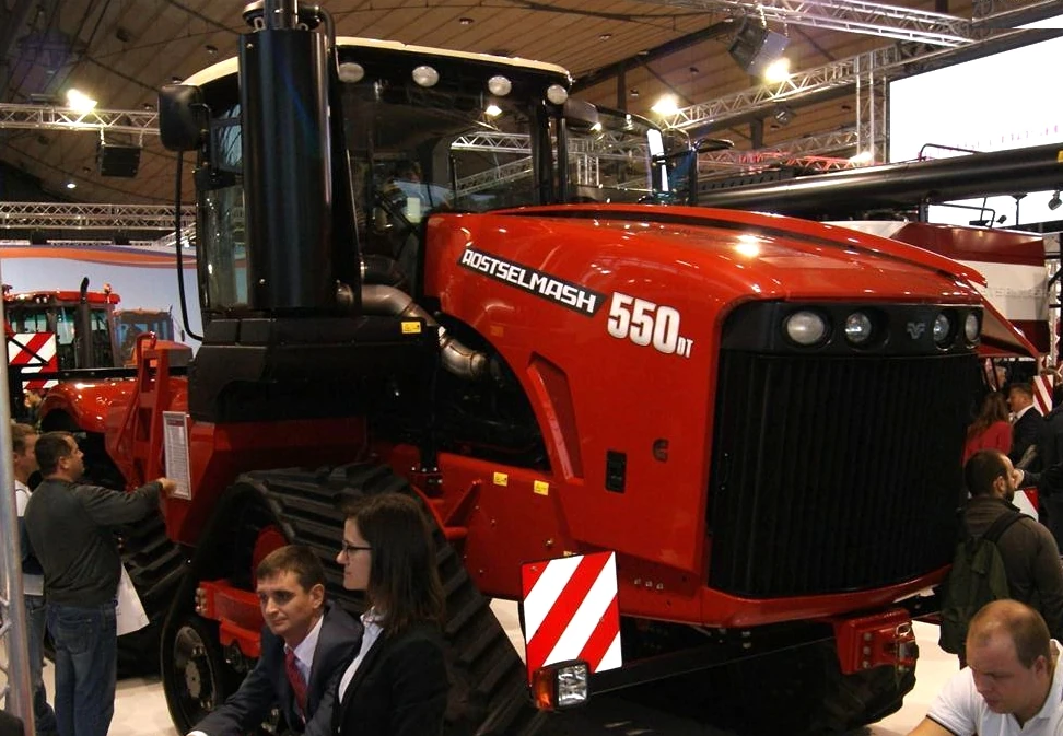 RostSelMash 550 DT | Tractor & Construction Plant Wiki | Fandom