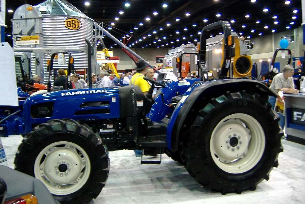 Farmtrac 775 DTC | Tractor & Construction Plant Wiki | Fandom