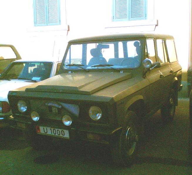 ARO 24 Series | Tractor & Construction Plant Wiki | Fandom