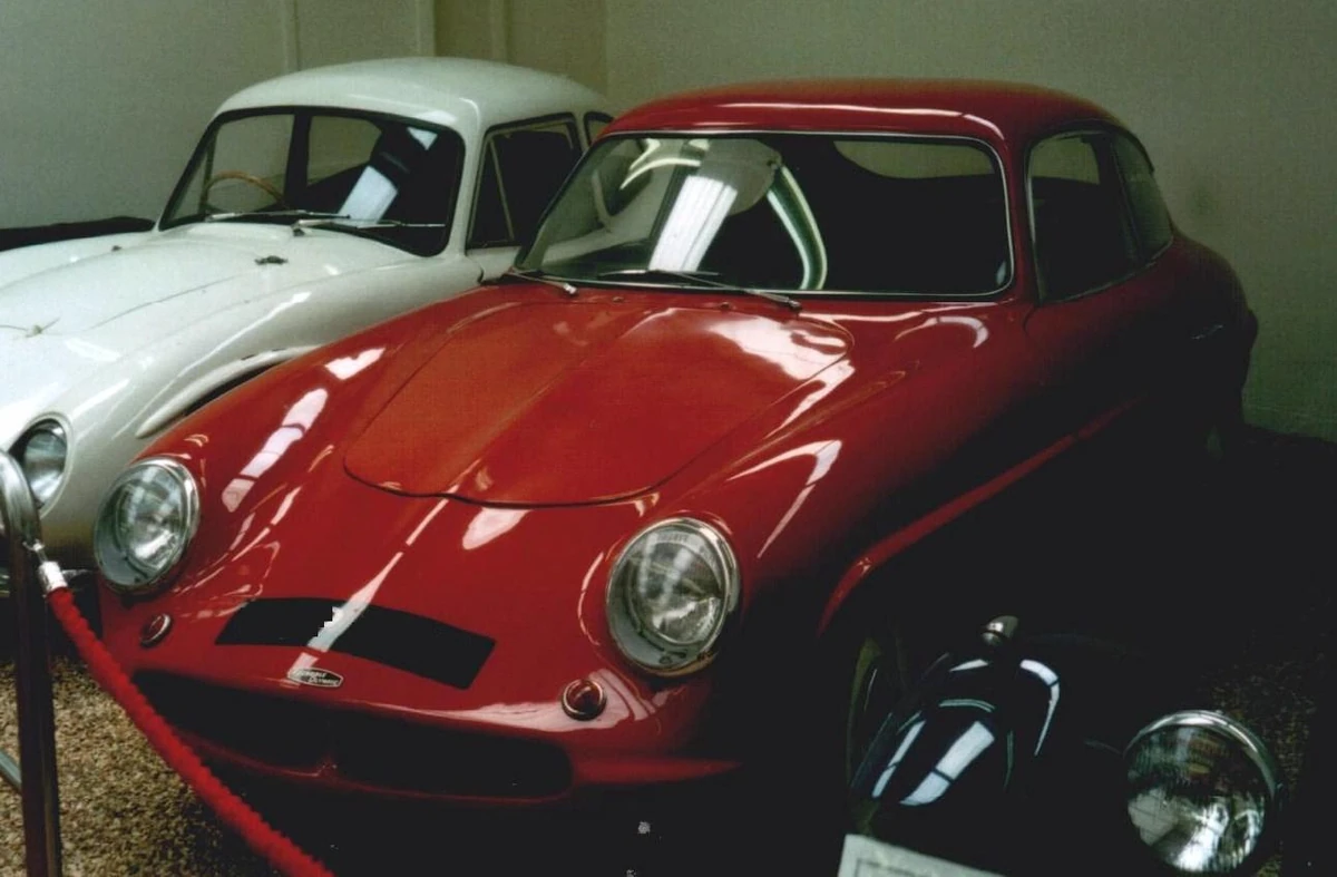 Rochdale Motor Panels and Engineering | Tractor & Construction Plant ...