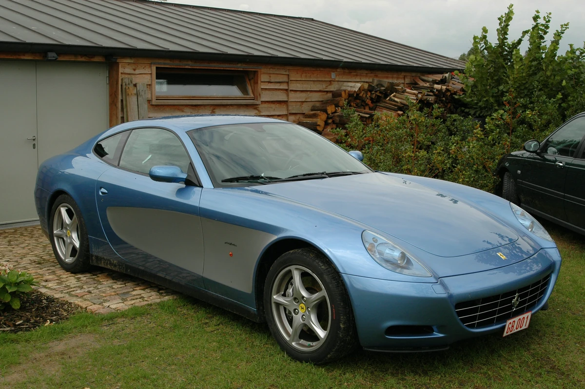 Mid-engine design | Tractor & Construction Plant Wiki | Fandom