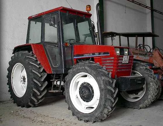 Universal 703 DT | Tractor & Construction Plant Wiki | Fandom