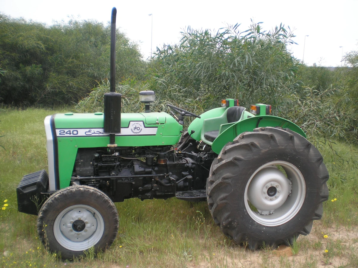Al Jadah 240 | Tractor & Construction Plant Wiki | Fandom