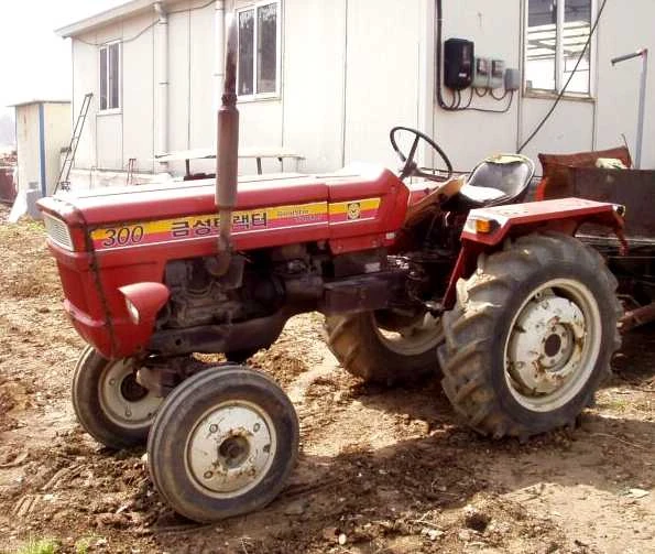 GoldStar 300 | Tractor & Construction Plant Wiki | Fandom