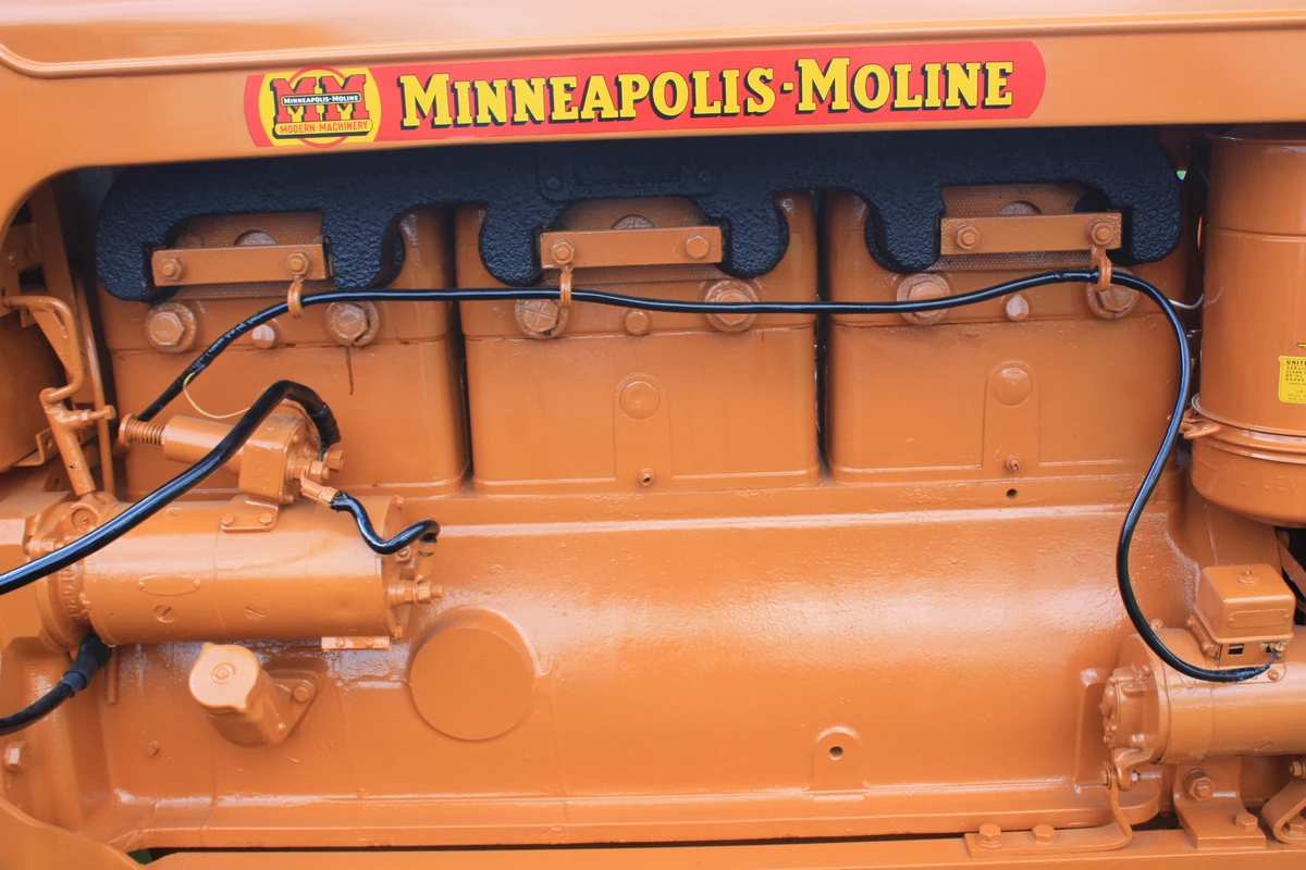 Minneapolis-Moline D425 engine | Tractor & Construction Plant Wiki | Fandom