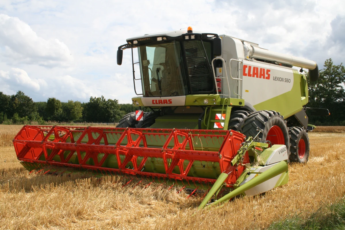 Claas Lexion range | Tractor & Construction Plant Wiki | Fandom