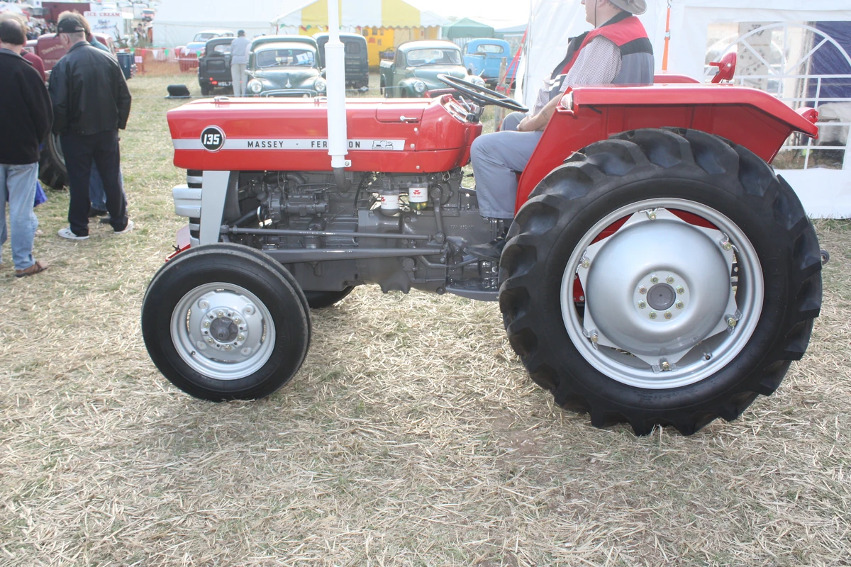 Massey Ferguson 135 | Tractor & Construction Plant Wiki | Fandom