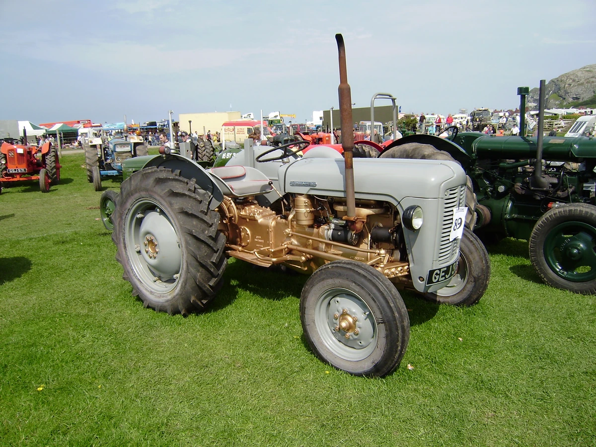 Category:383 (registration number) | Tractor & Construction Plant Wiki ...