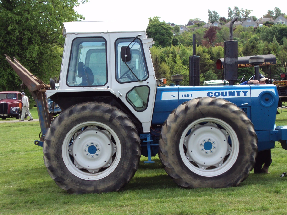 County 1184 - no.? | Tractor & Construction Plant Wiki | Fandom