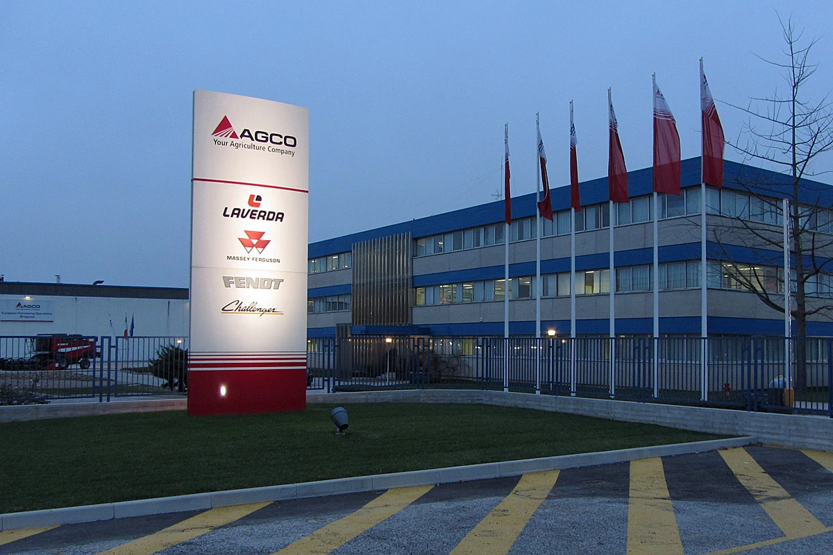 Laverda | Tractor & Construction Plant Wiki | Fandom