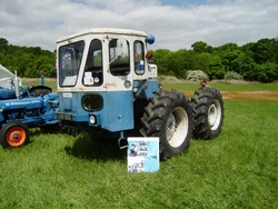 County FC 1004 | Tractor & Construction Plant Wiki | Fandom