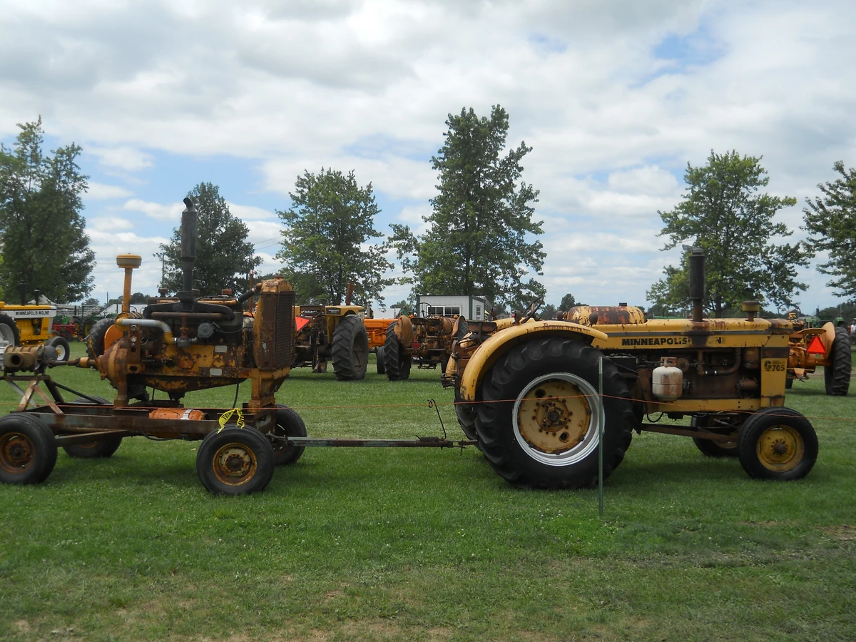 Minneapolis-Moline G705 LP | Tractor & Construction Plant Wiki | Fandom