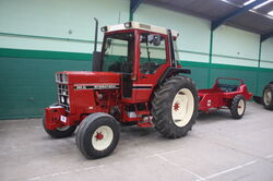 International 885XL | Tractor & Construction Plant Wiki | Fandom