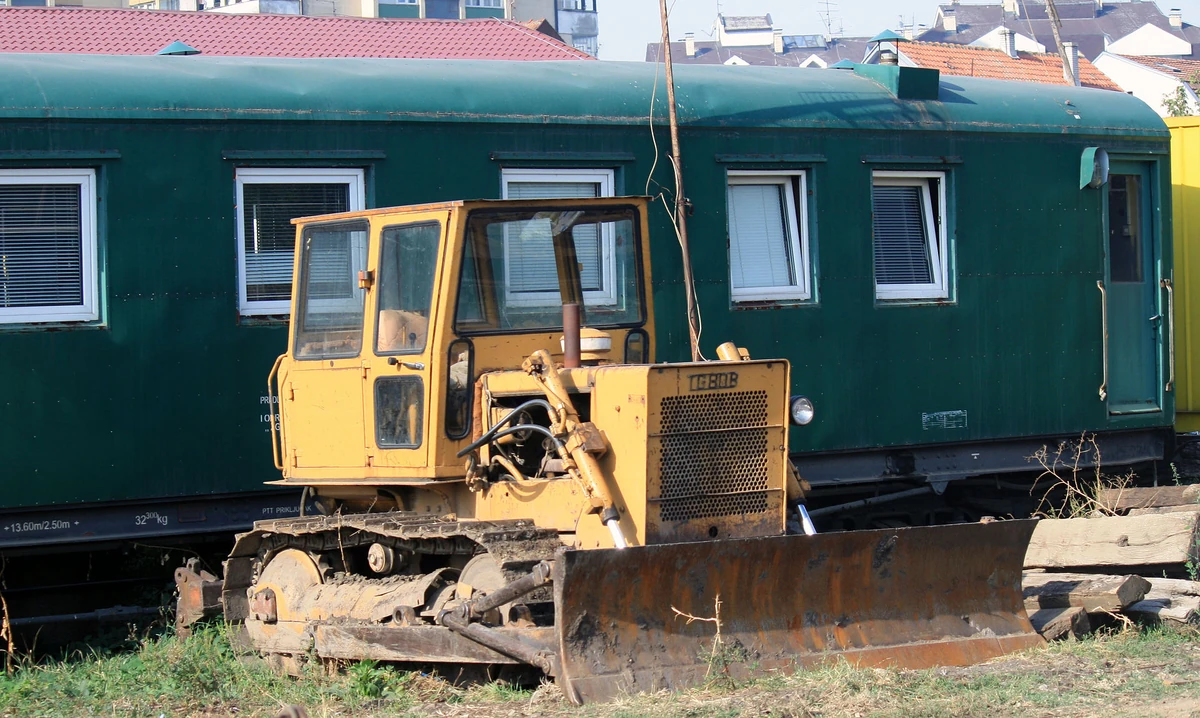 IMK TG-80B crawler | Tractor & Construction Plant Wiki | Fandom