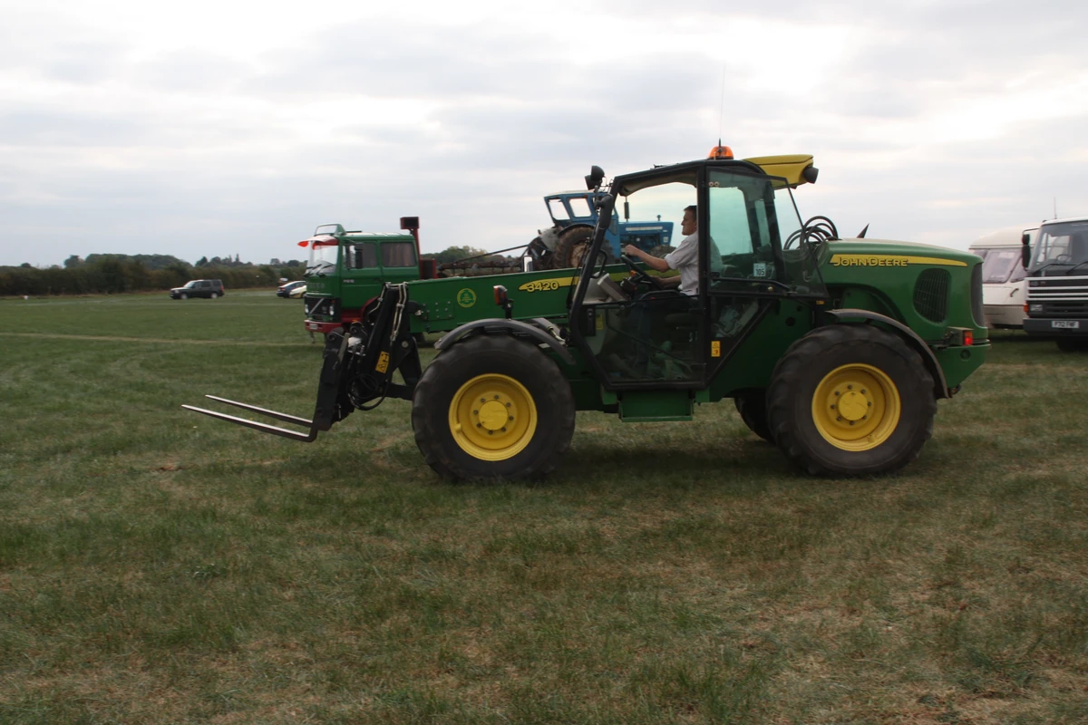 John Deere 3420 Telescopic handler | Tractor & Construction Plant Wiki ...