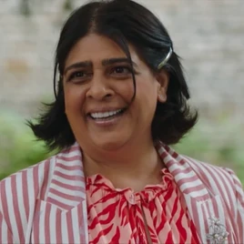 Elaine Boyak | Tracy Beaker Wiki | Fandom