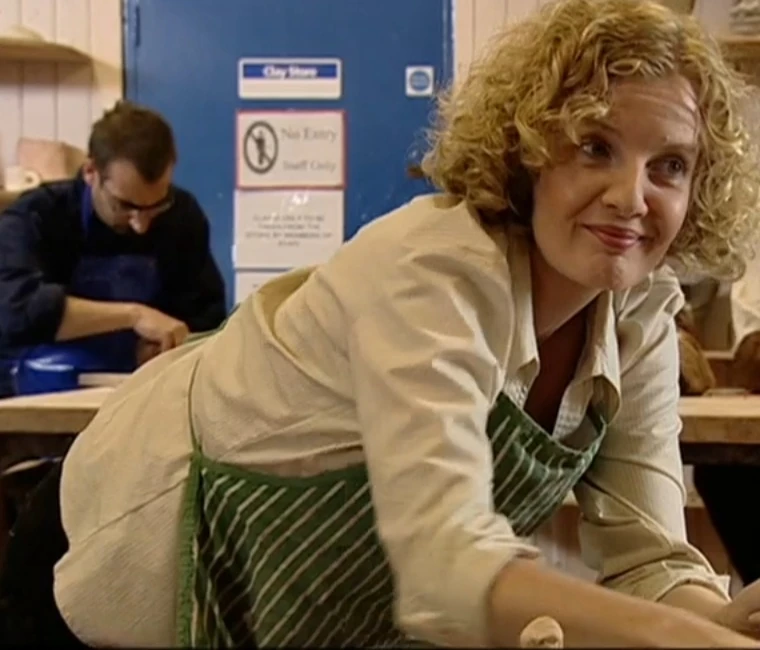 Sue | Tracy Beaker Wiki | Fandom