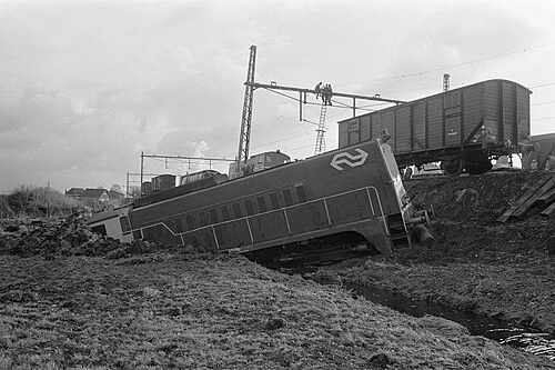 Halfweg Railway accident | Train crash Wiki | Fandom