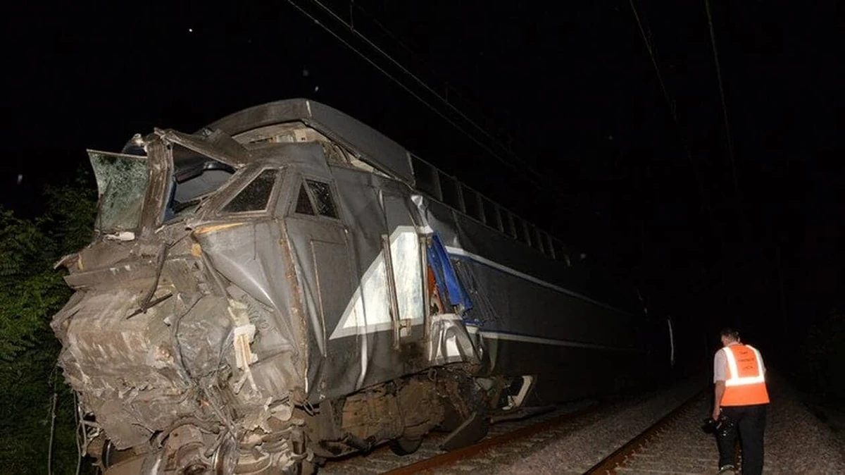 2014 Denguin railway crash | Train crash Wiki | Fandom