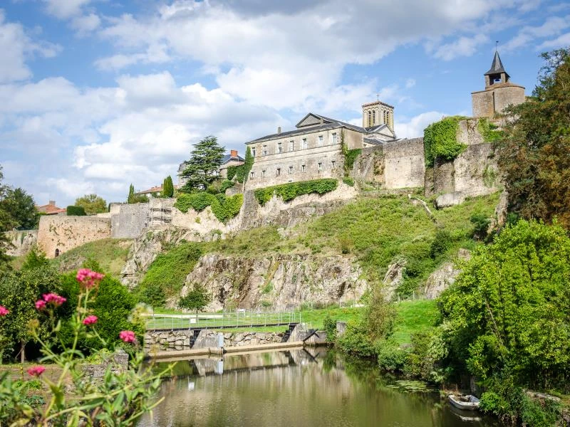 Parthenay | Wiki Le Train des français | Fandom