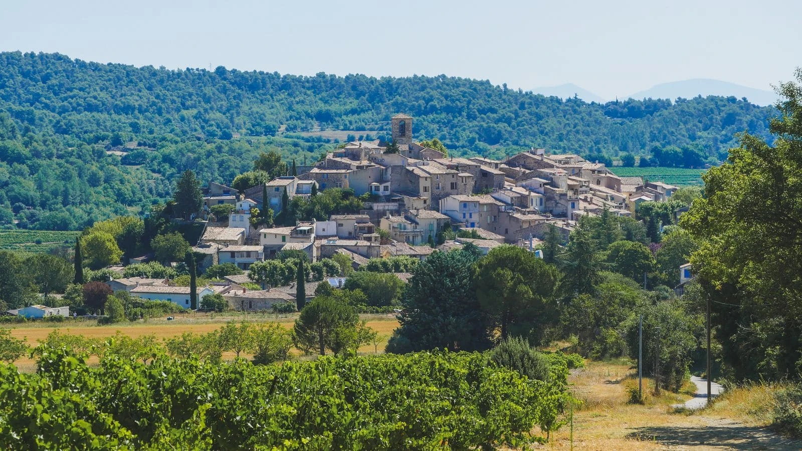 Corbières-en-Provence | Wiki Le Train des français | Fandom