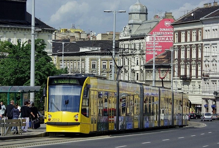 Boráros tér | Tram Wiki | Fandom